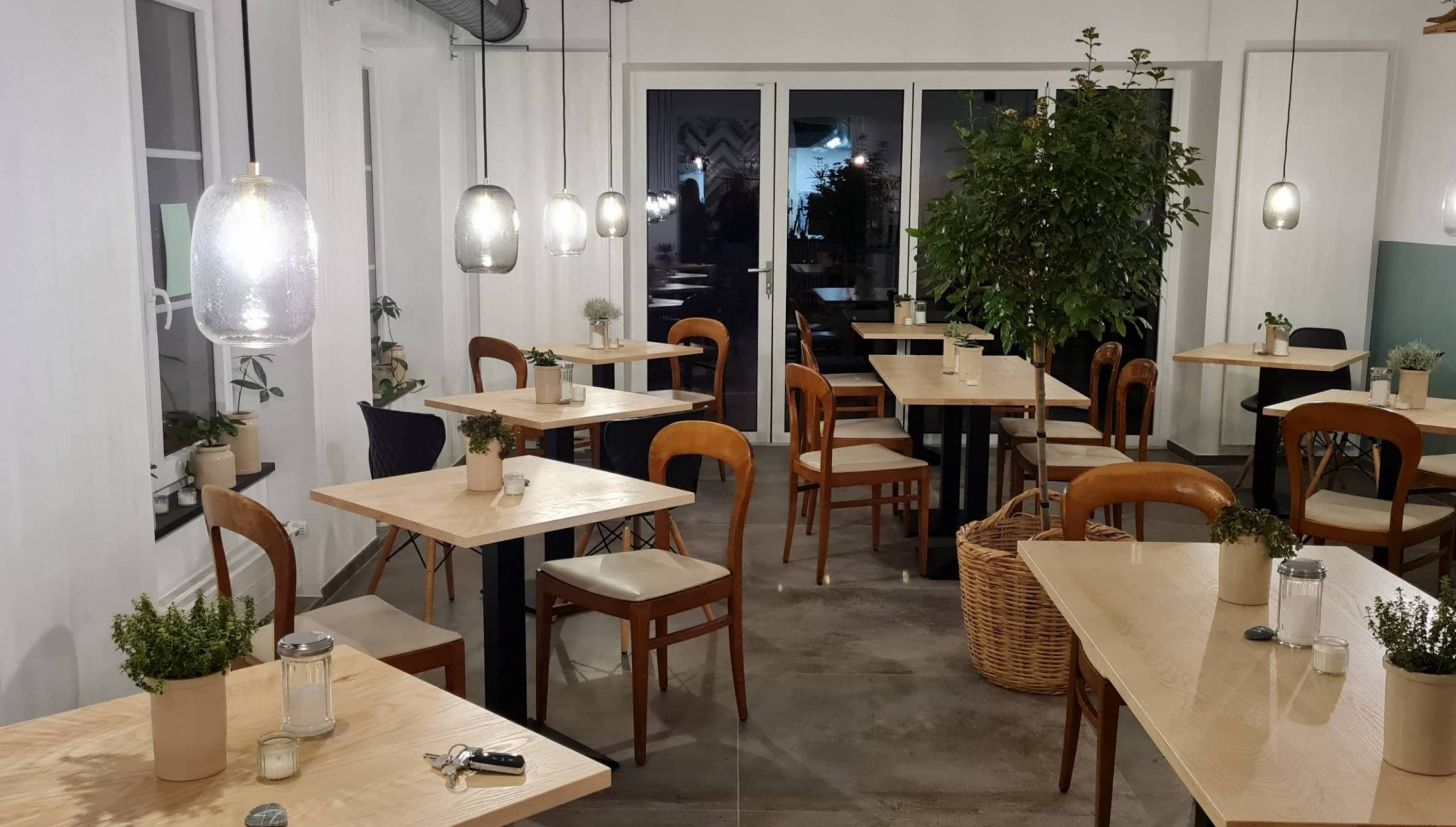 Neues Bistro braucht schon Verstärkung - Tutzing - Vor-Ort News