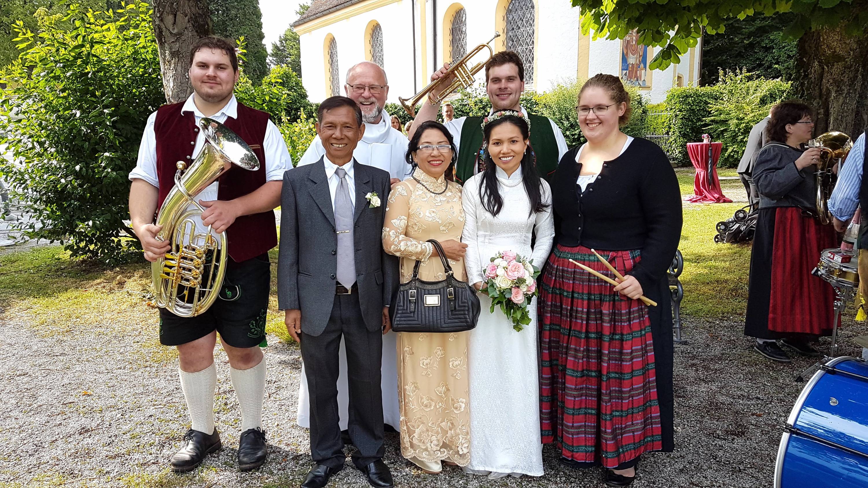 Vietnamesisch-deutsche Hochzeit - Tutzing - Vor-Ort News
